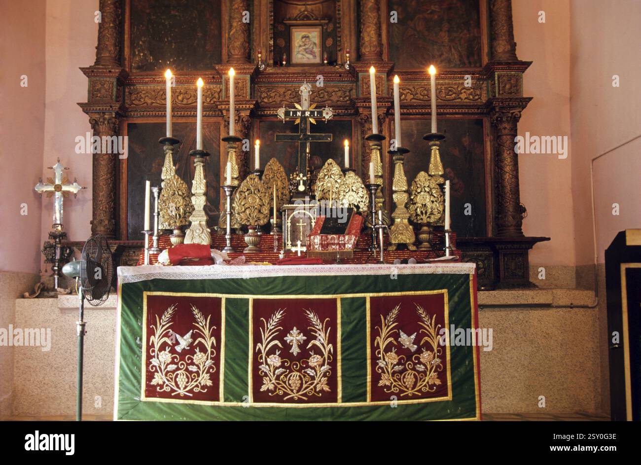 Altar in all saints church, Connor, Nilgiris, Tamil Nadu, India, Asia ...