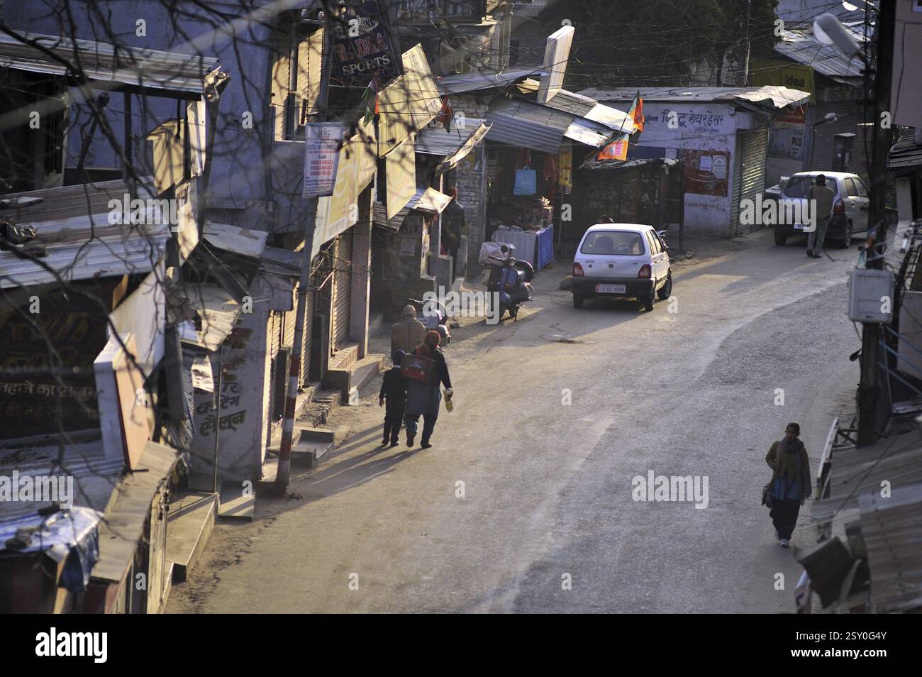 Road at almoda uttarakhand India Asia Stock Photo - Alamy