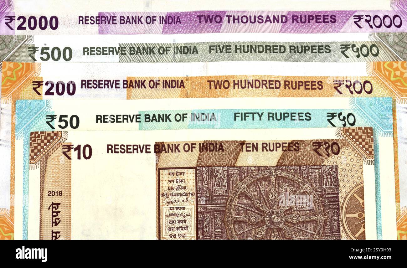 Indian 10 rupee banknote hi-res stock photography and images - Alamy