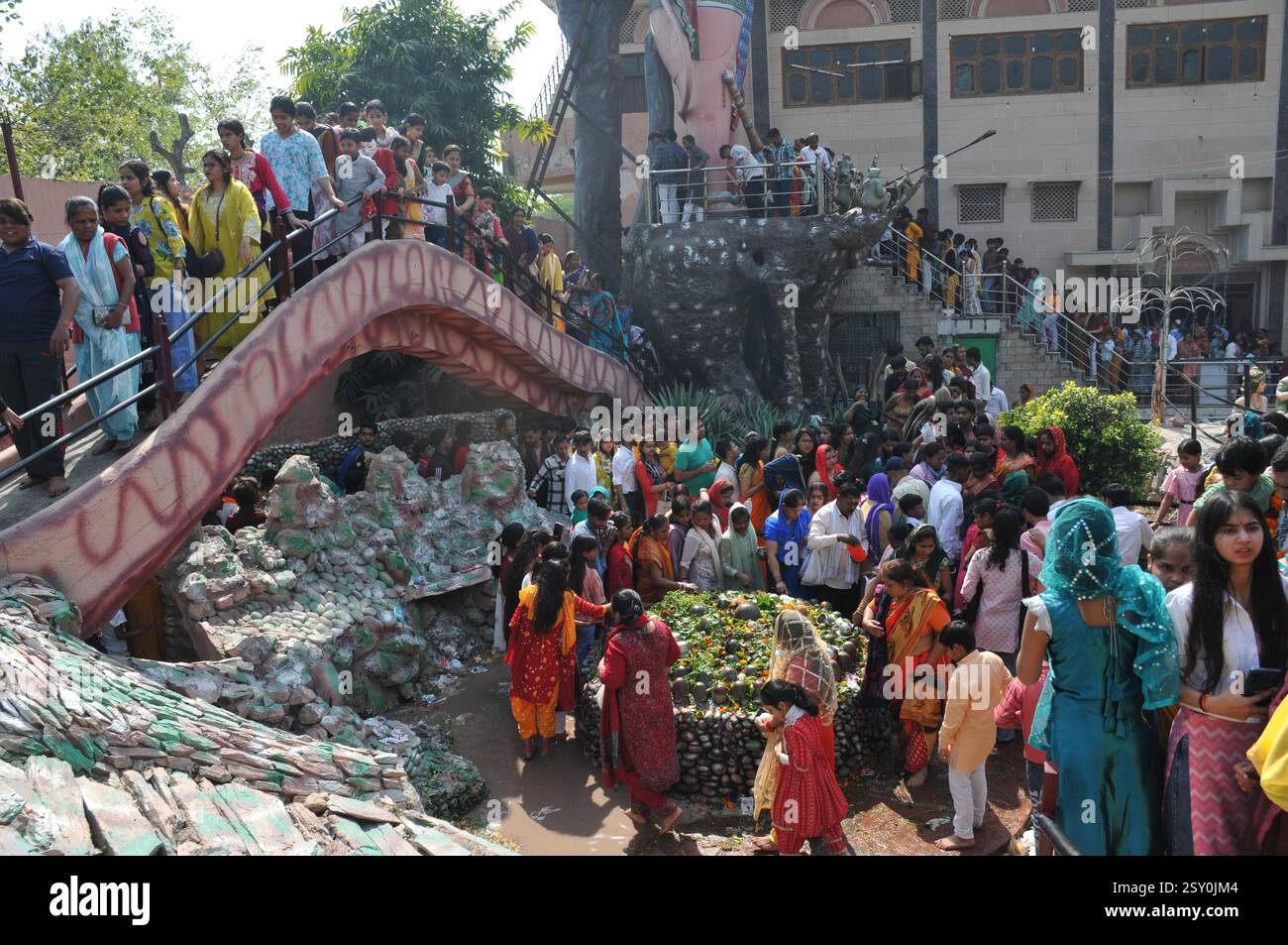 Shivalay hi-res stock photography and images - Alamy