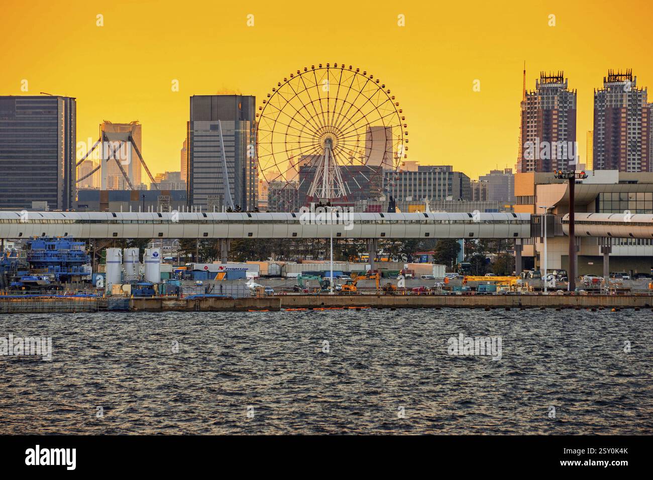 Giant wheel, tokyo, harbour, japan Stock Photo - Alamy