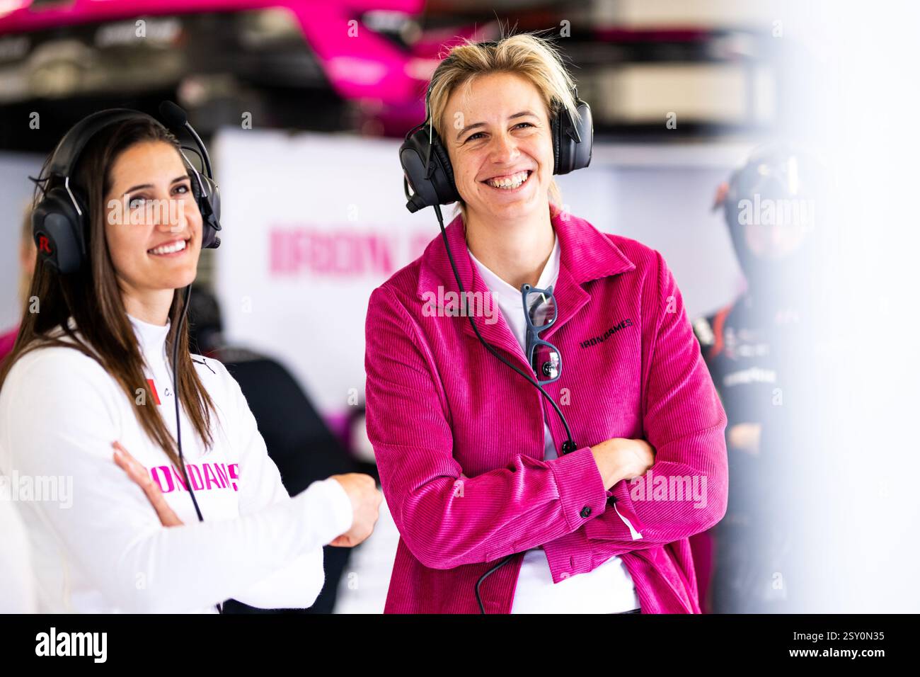 Iron dames qatar 2025 wec hi-res stock photography and images - Alamy
