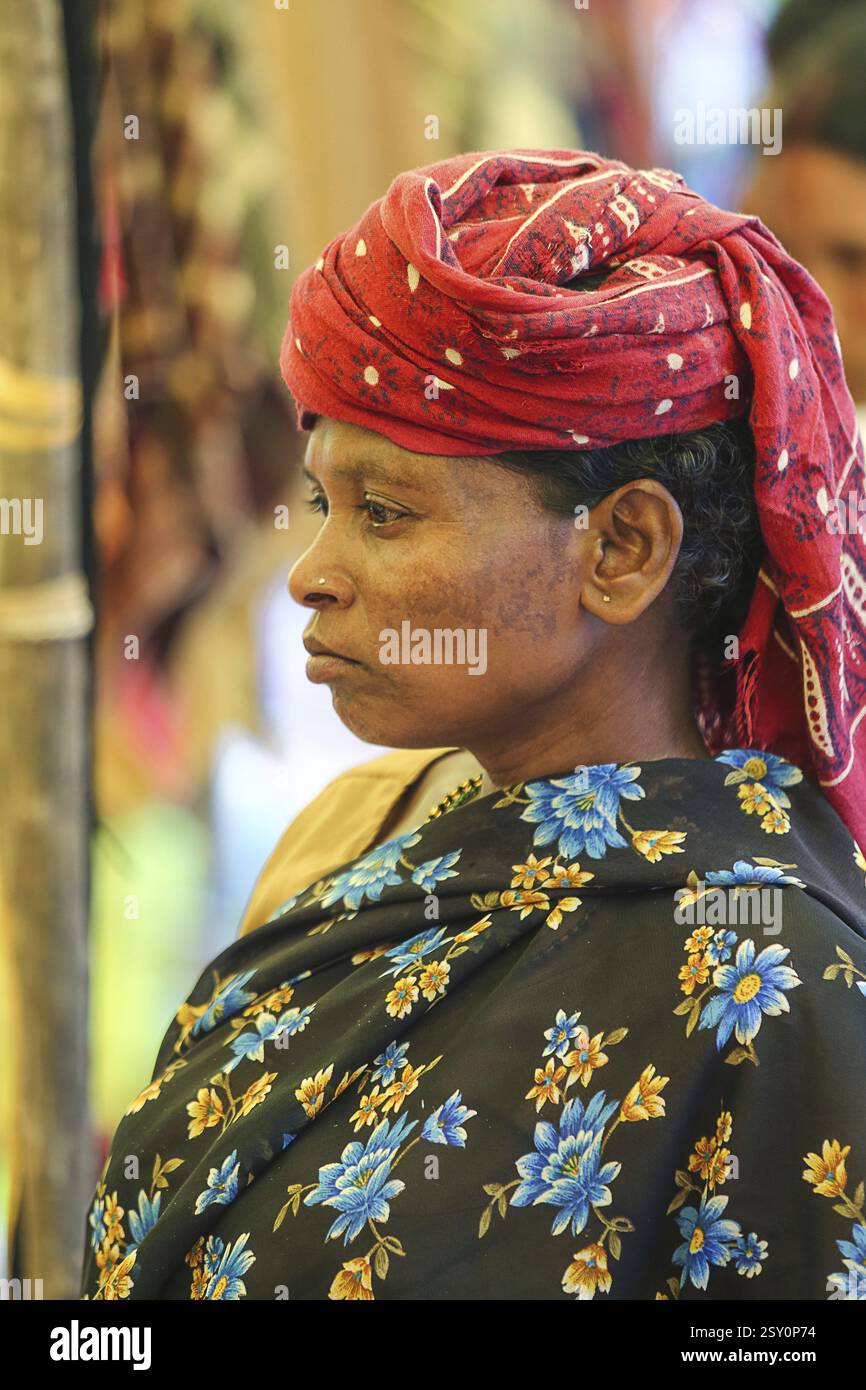 Tribal woman, haat bazaar, bastar, chhattisgarh, india, asia Stock Photo - Alamy