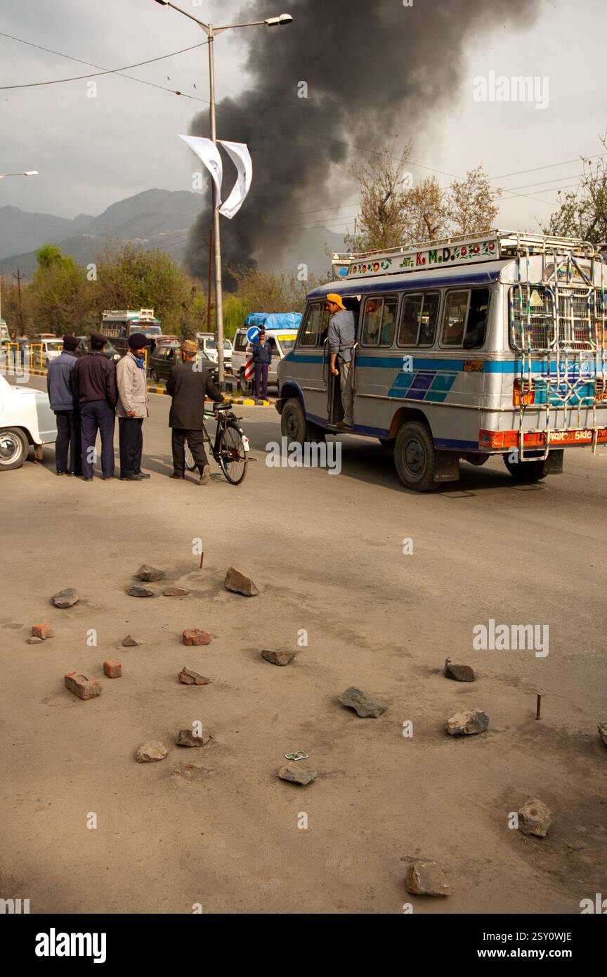 Attack in Kashmir's Cultural Building Stock Photo - Alamy