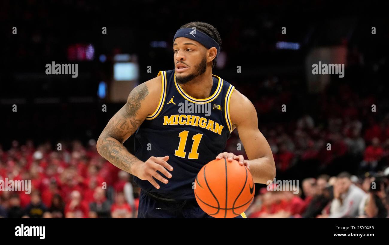 Michigan guard Roddy Gayle Jr. (11) in the first half of an NCAA ...