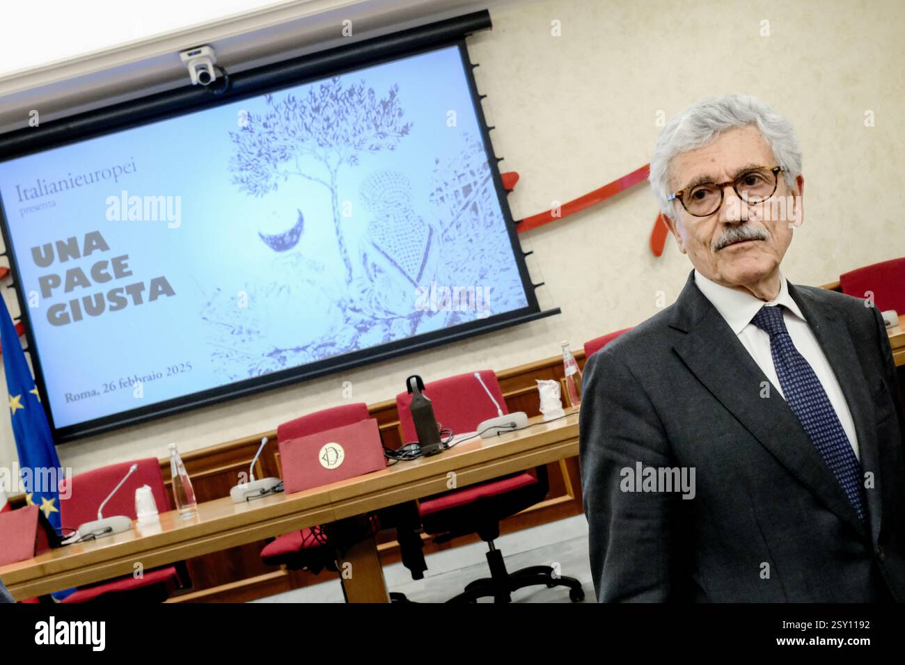 Massimo D'Alema, presidente della fondazione ItalianiEuropei in ...