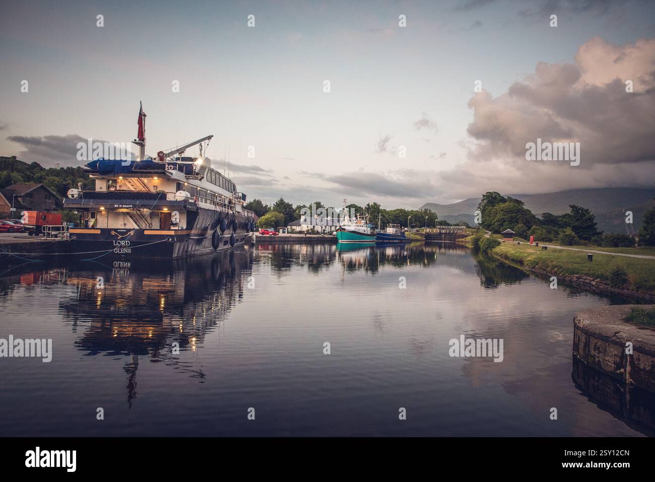 Caledonian canal, Ben Nevis, Corpach, Fort William, Scotland Stock ...