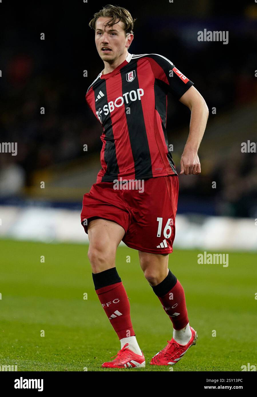 Wolverhampton, UK. 25th Feb, 2025. Sander Berge of Fulham during the ...