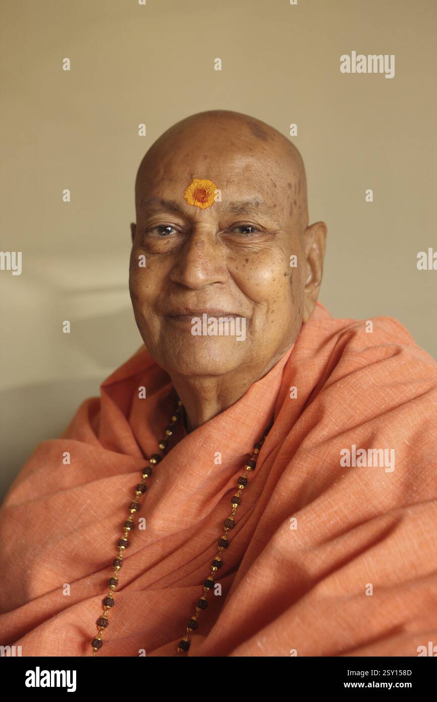 Swami Satyamitranand Hindu scholar and saint residing at Haridwar ...