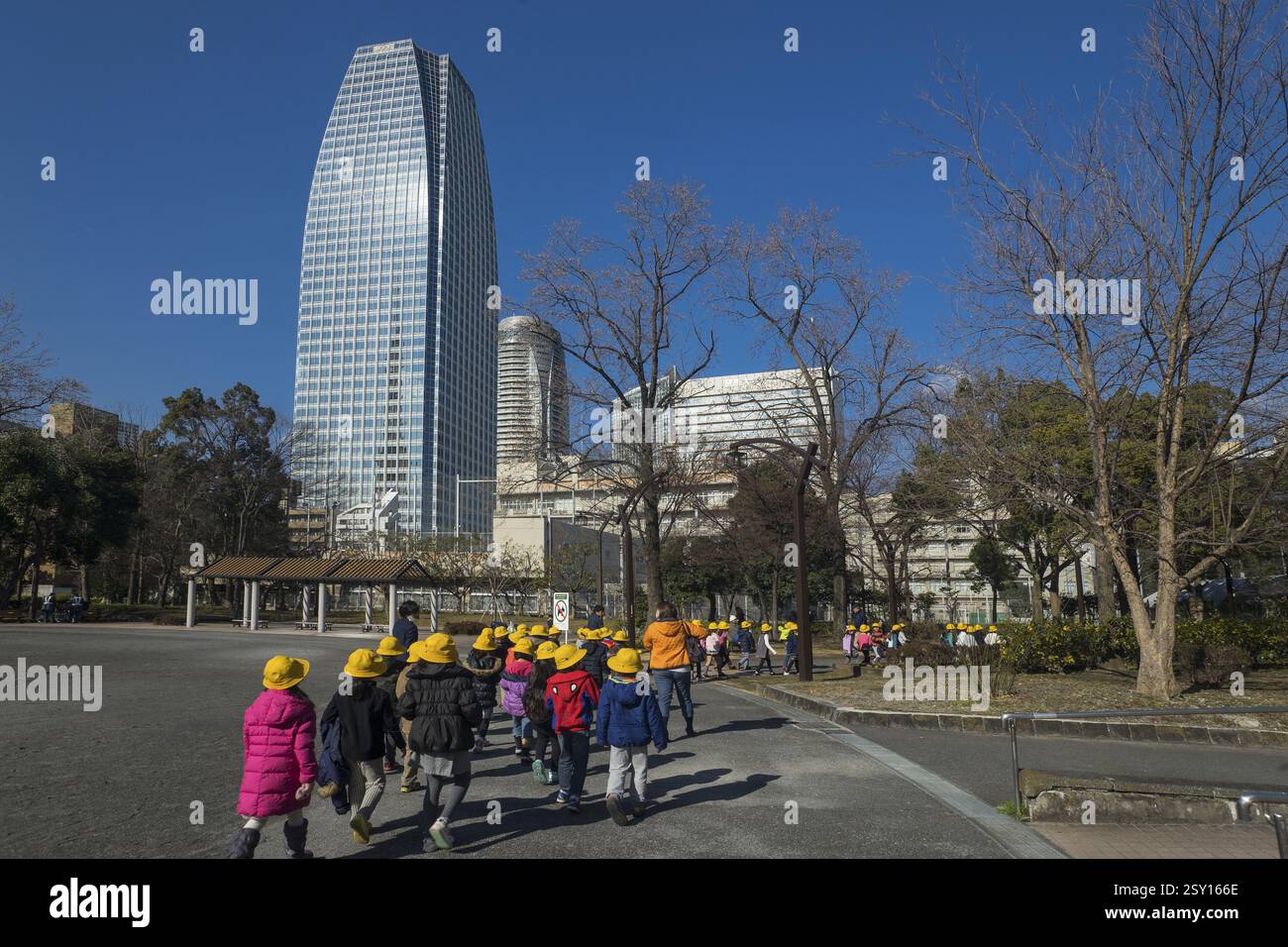 Buildings, tokyo, japan Stock Photo - Alamy