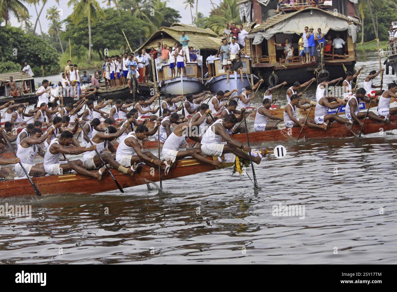 Snake boats Racing in Punnamada Lake at Alleppey Kerala India Stock ...