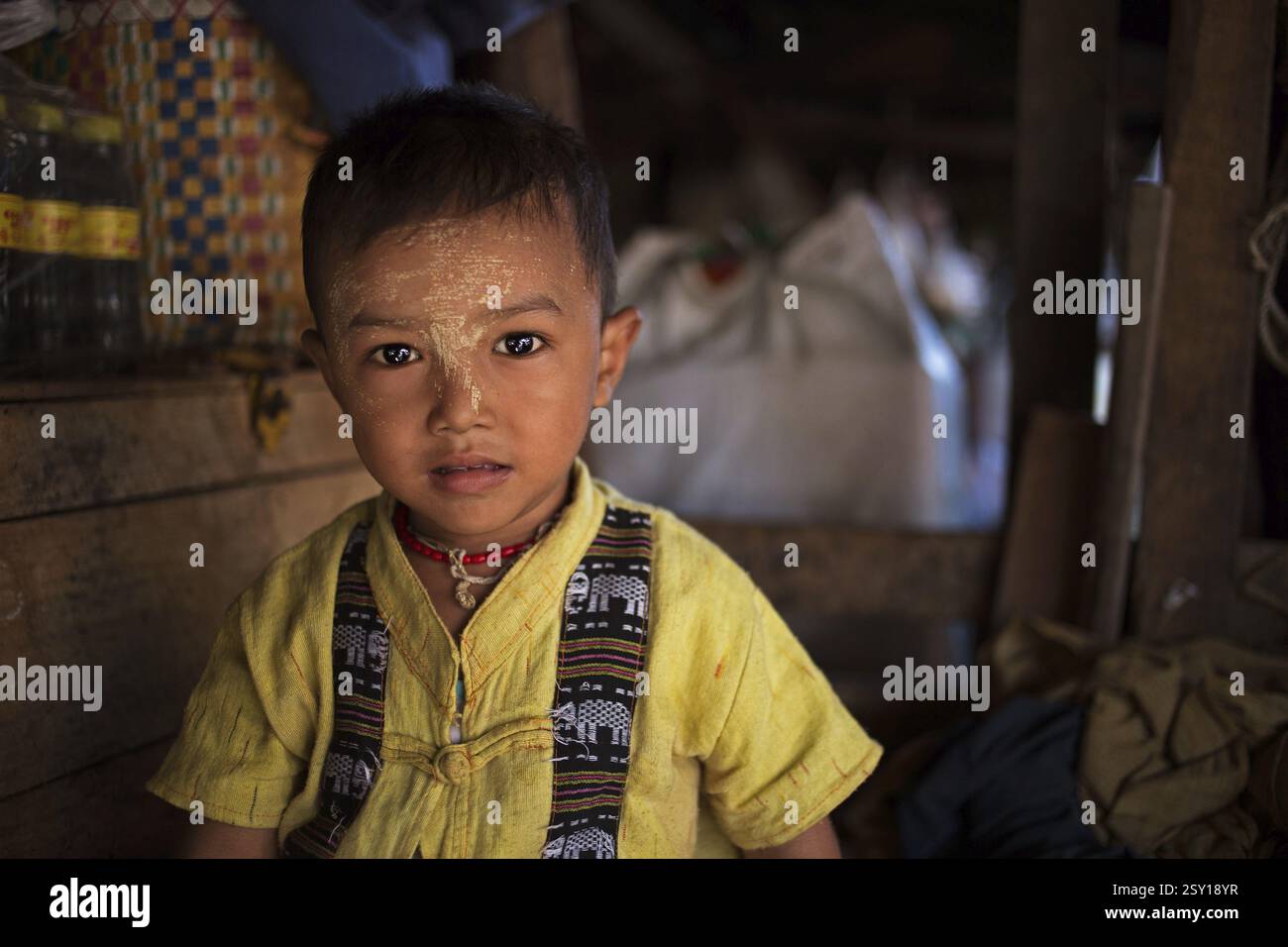 Child portrait, mandalay, myanmar, burma Stock Photo - Alamy