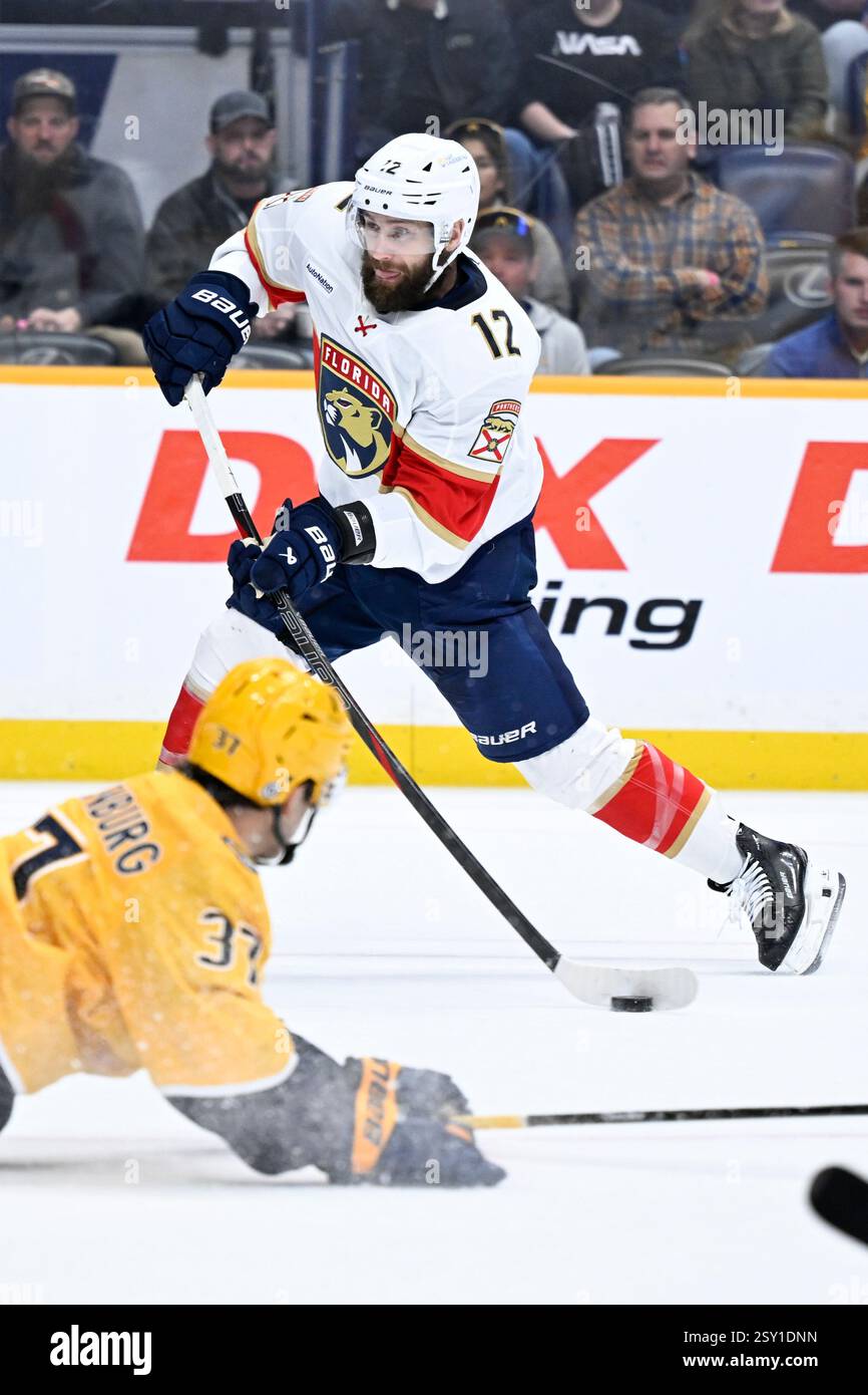 Florida Panthers left wing Jonah Gadjovich (12) plays against the ...