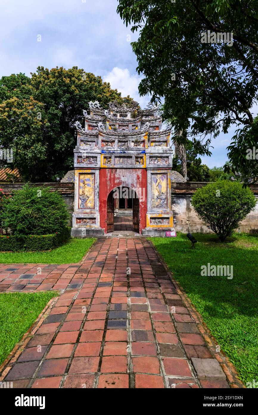 The Duc Khanh Gate, Dác Khanh MÃ n, of the Royal Library complex, Thai Binh Lau, part of the ...