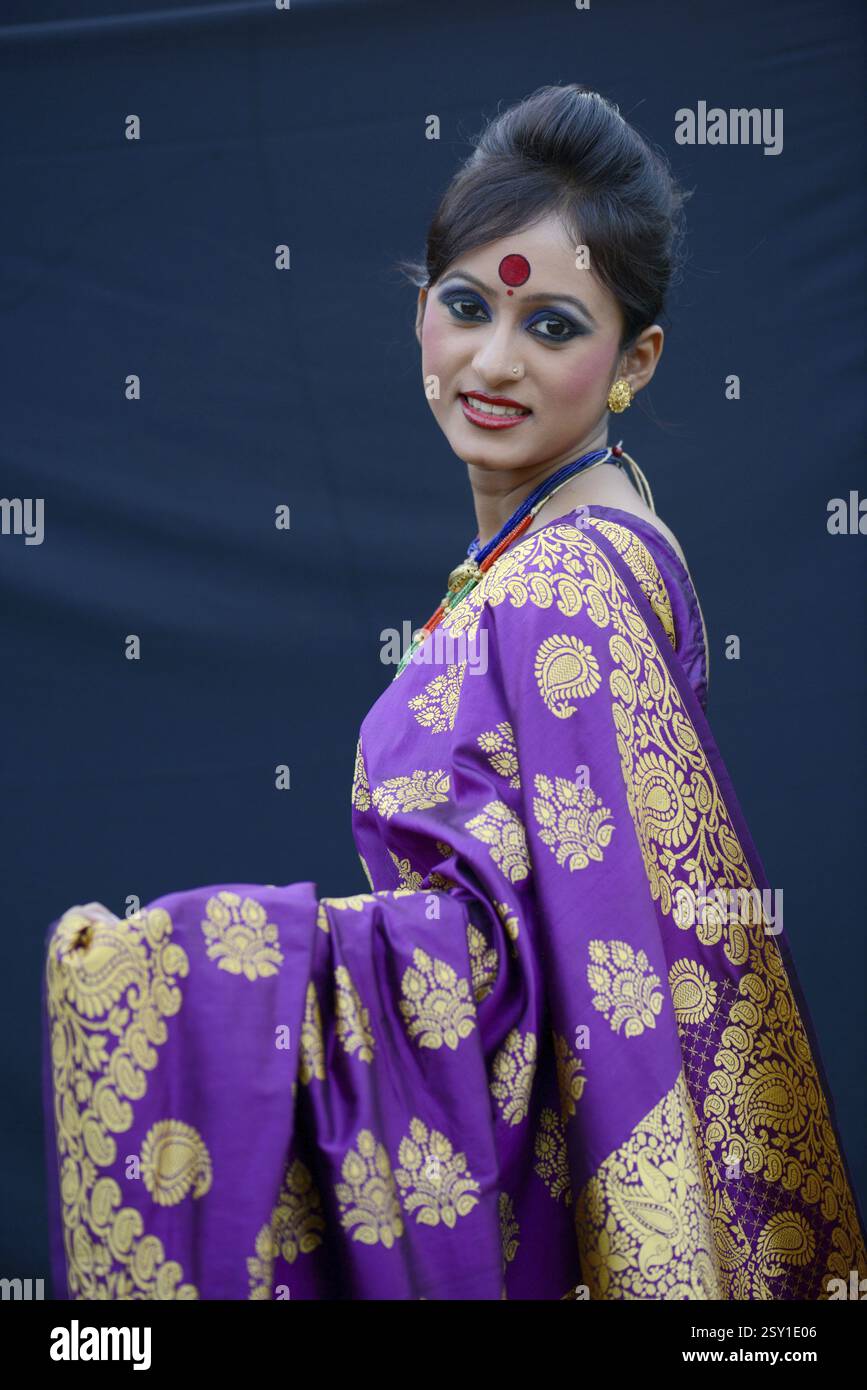 Woman poses in front camera hi-res stock photography and images - Alamy