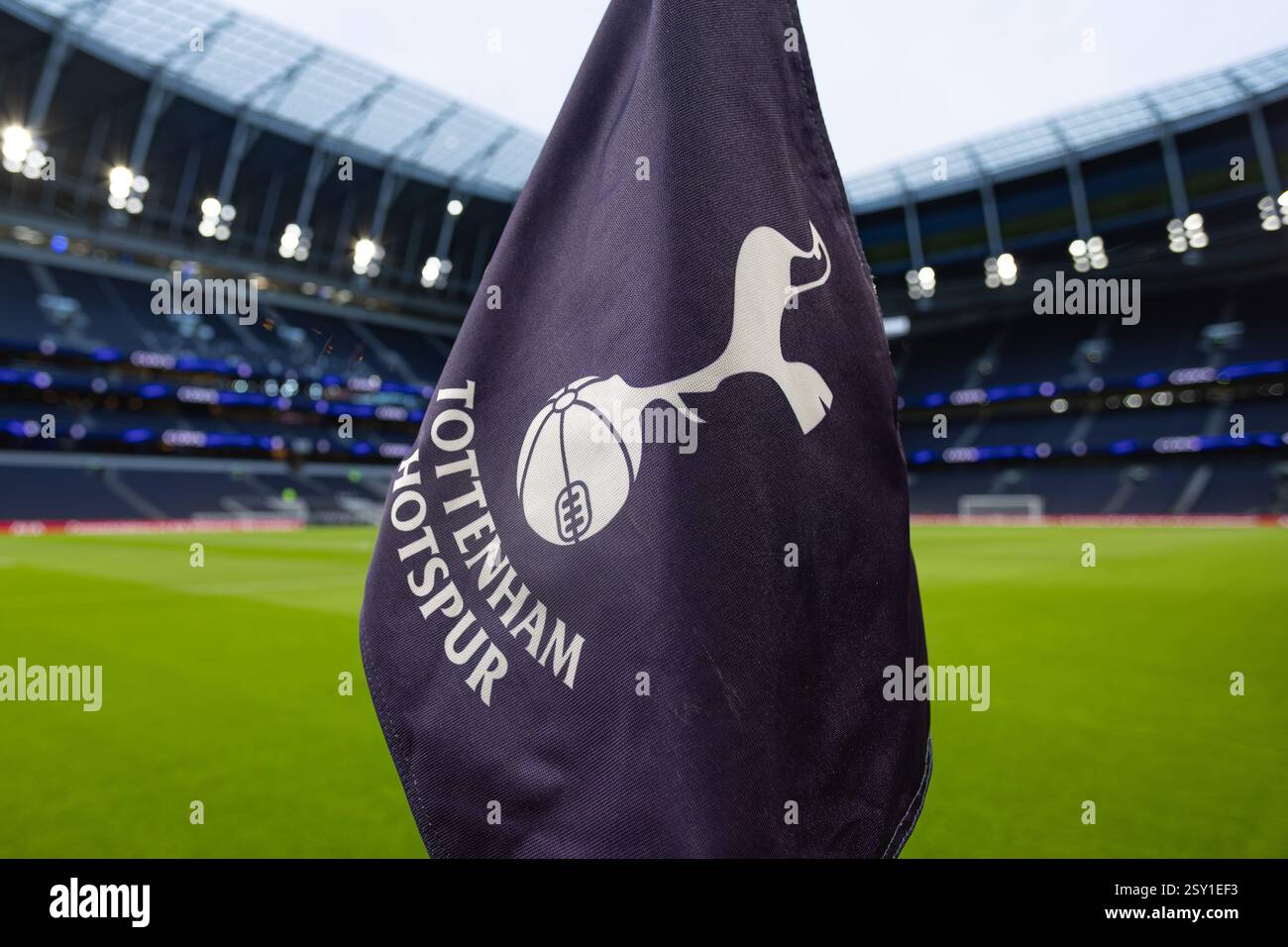 Tottenham Hotspur Stadium, London, UK. 26th Feb, 2025. Premier League ...