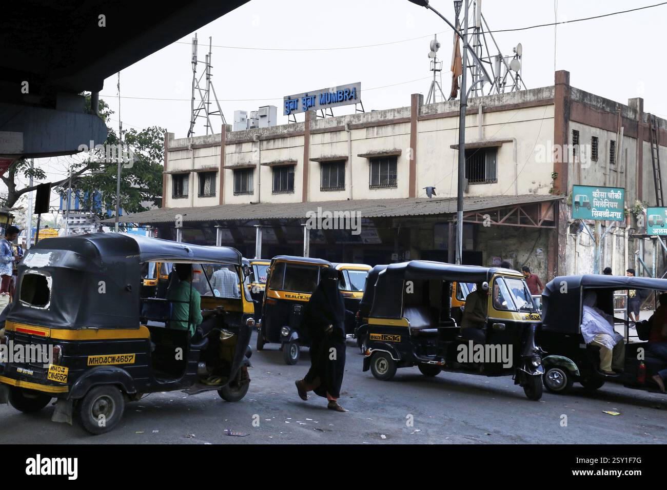Mumbra railway station, thane, maharashtra, India, Asia Stock Photo - Alamy