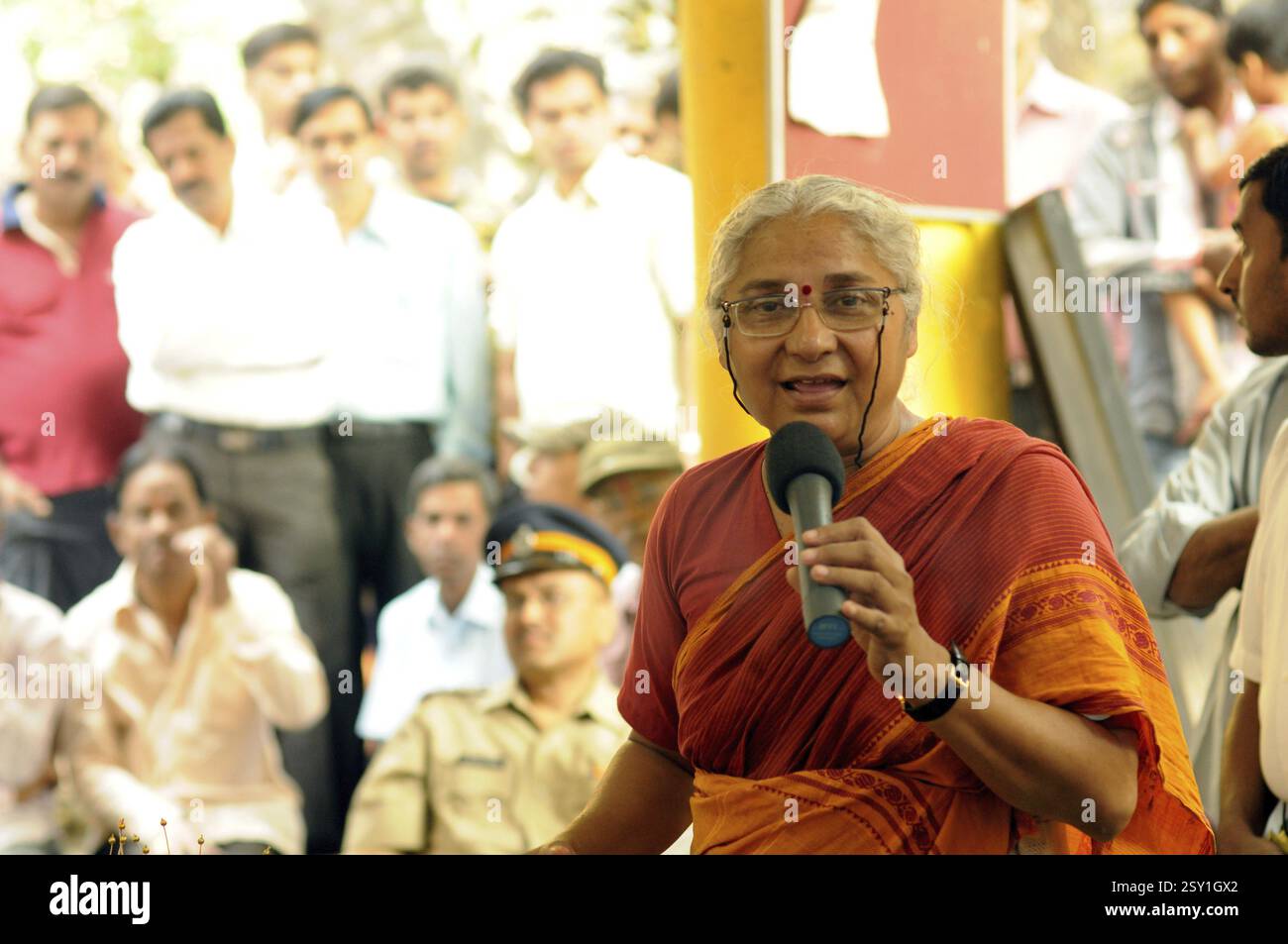 Social Activist Medha Patkar at Ghar Bachao Ghar Banao movement Mumbai ...