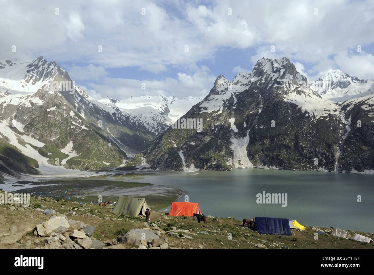 Tent sheshnag lake, amarnath yatra, Jammu Kashmir, India, Asia Stock ...