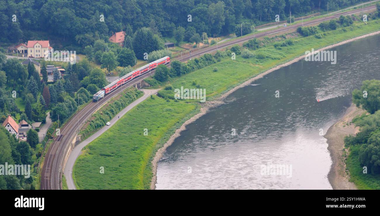 Train travels along winding hi-res stock photography and images - Alamy