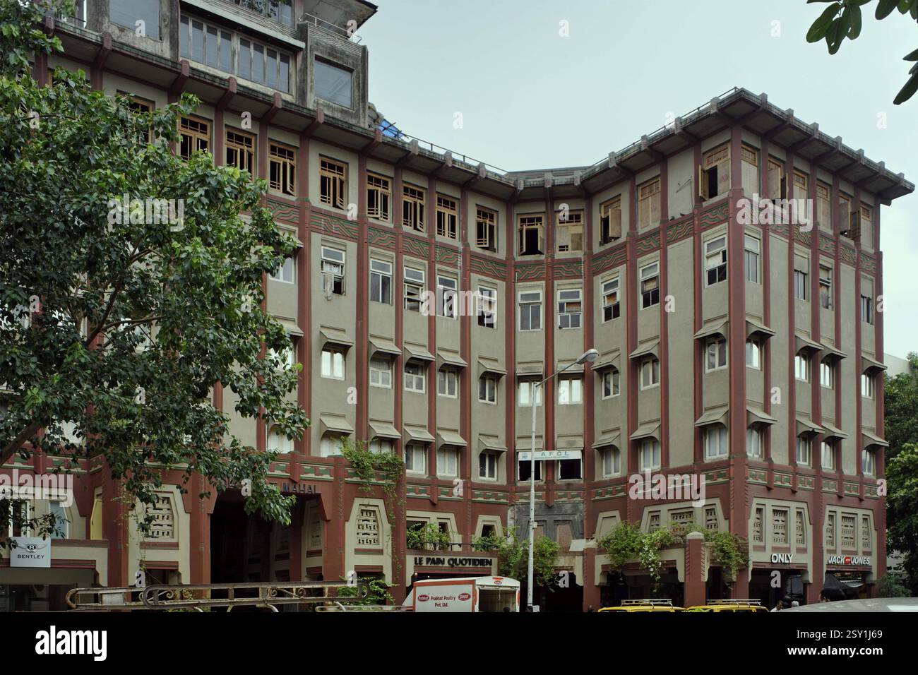 Art deco dhanraj mahal, apollo bunder, mumbai, maharashtra, india, asia ...