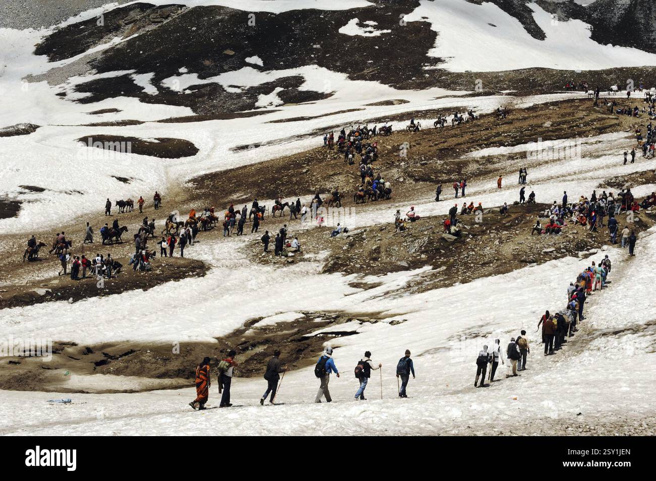 Pilgrim mahagunas pass to ganesh top, amarnath yatra, Jammu Kashmir ...