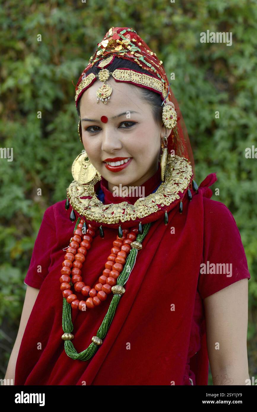 Group young asian woman looks hi-res stock photography and images - Alamy