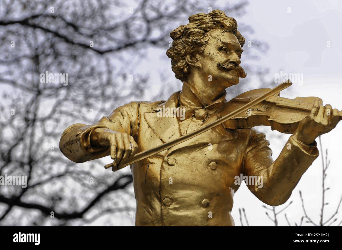 Johann Strauss monument in the Stadtpark, Vienna, Austria, Golden ...
