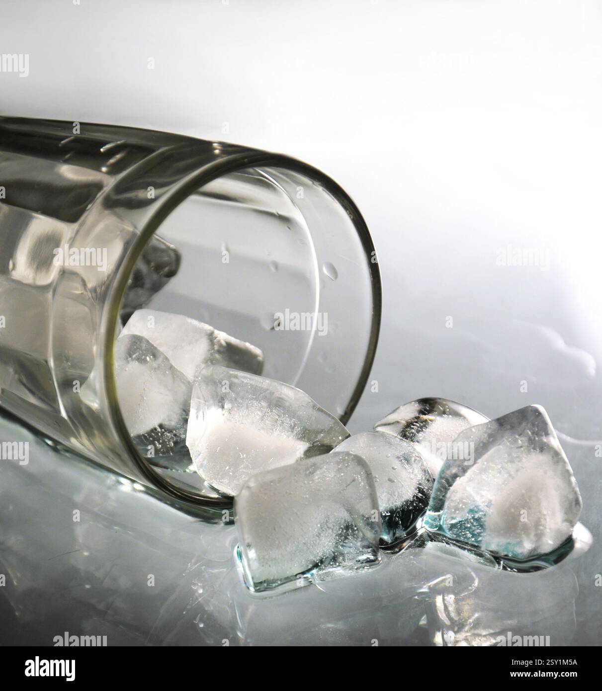 Empty glass ice cubes on hi-res stock photography and images - Alamy