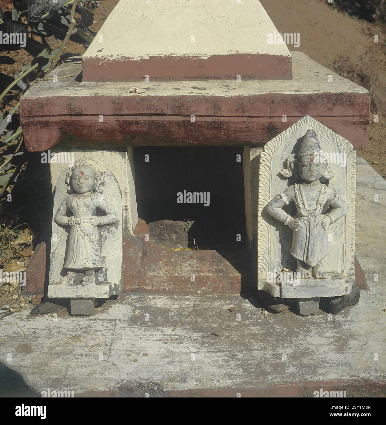 Vitthal and rukmini statue, sindhudurg, maharashtra, India, Asia Stock ...