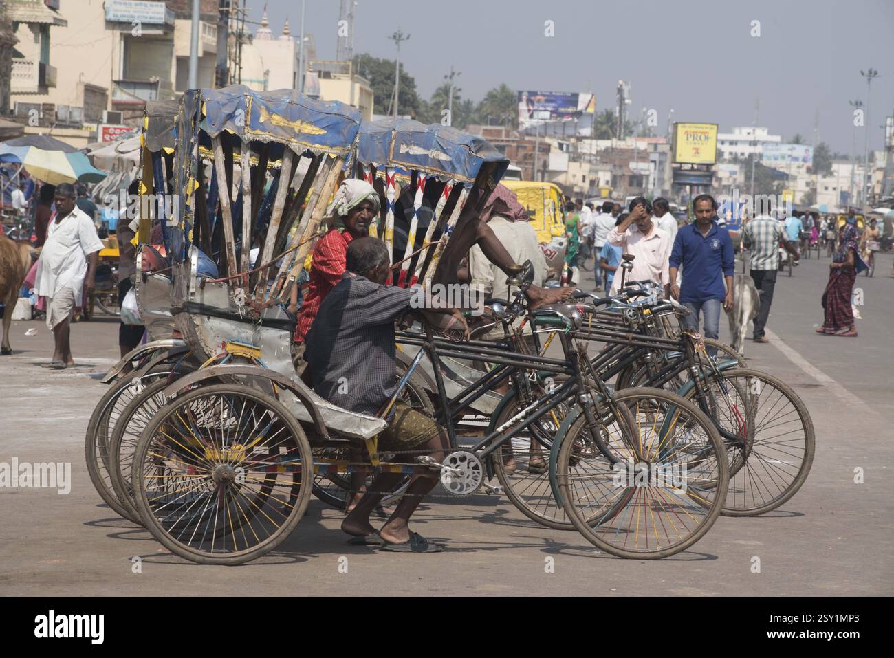 Tricycle rickshaw stand, puri, orissa, india, asia Stock Photo - Alamy