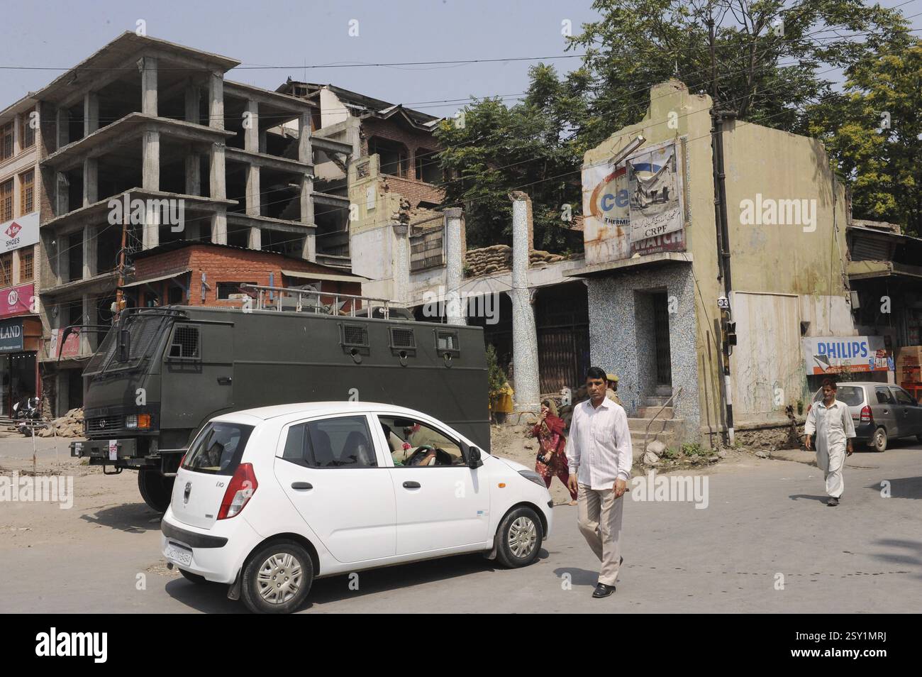 Police van, Srinagar, jammu Kashmir, india, asia Stock Photo - Alamy