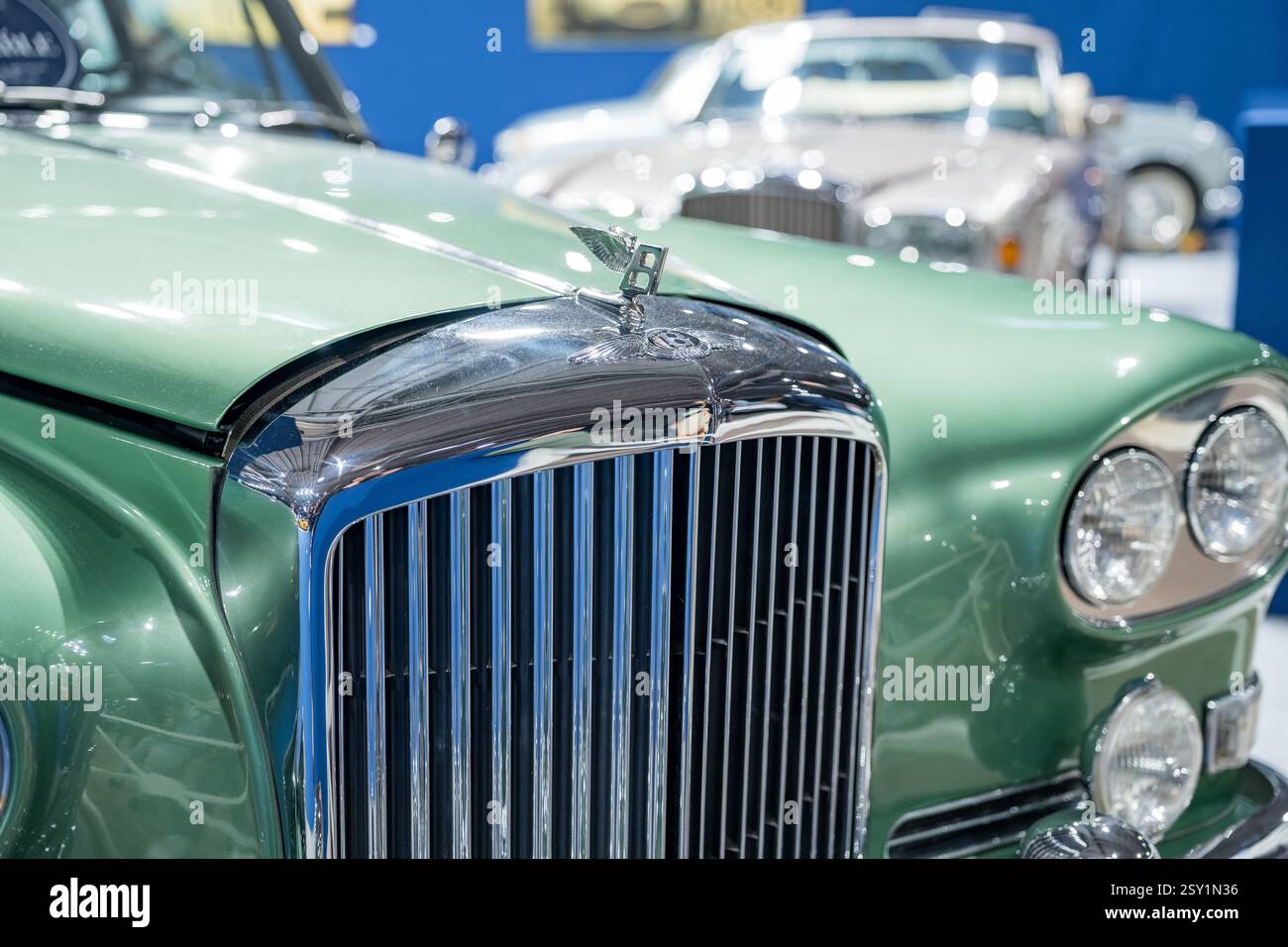 Classic luxury car with gleaming hood ornament showcases timeless ...