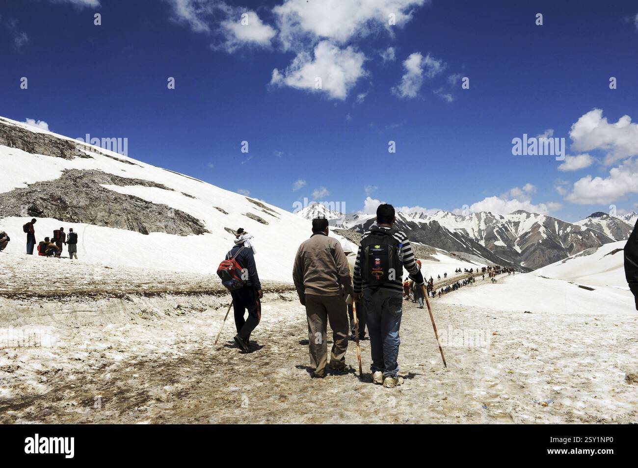 Pilgrim mahagunas pass to ganesh top, amarnath yatra, Jammu Kashmir ...