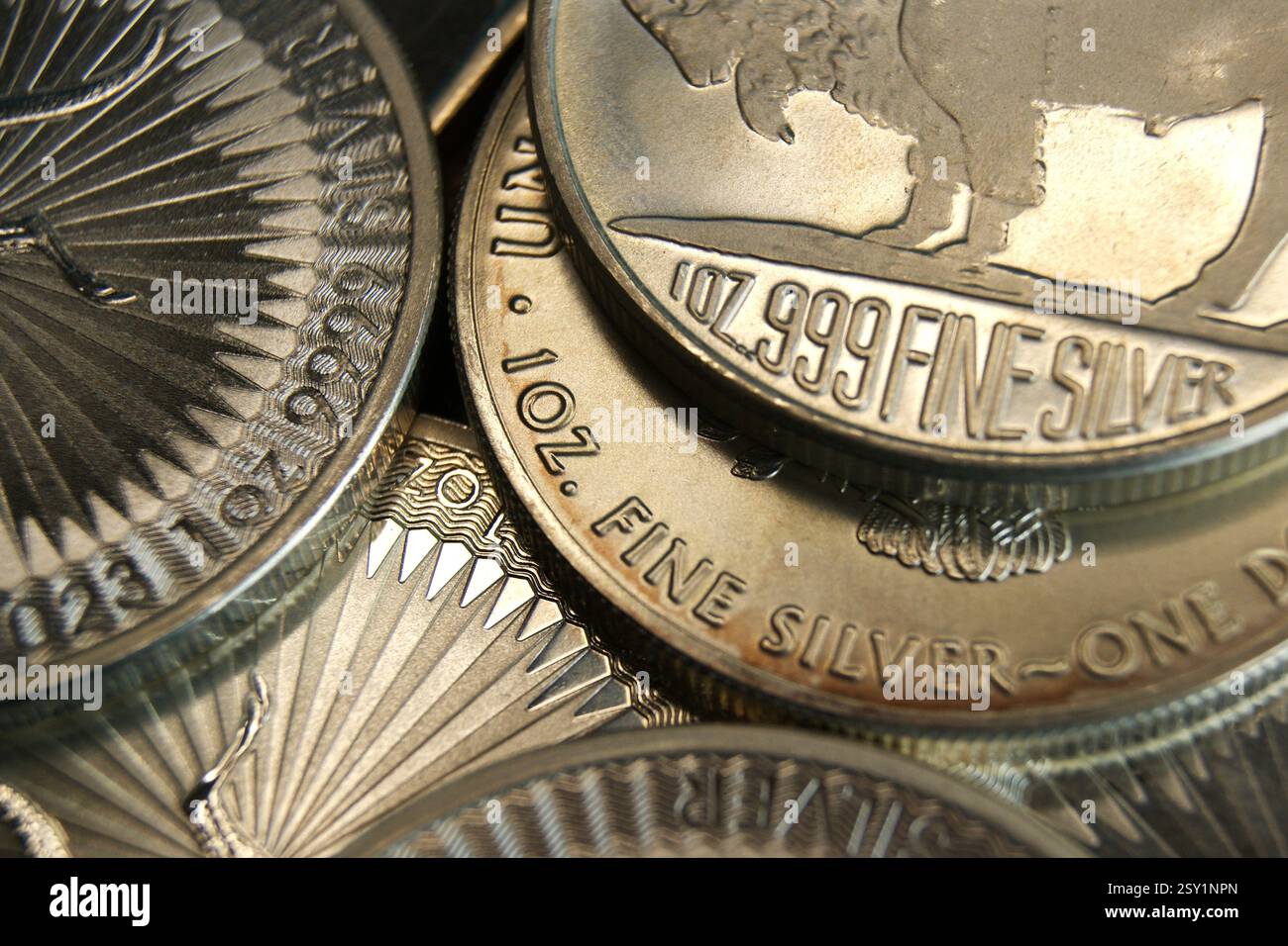 Pure silver 1oz coins hi-res stock photography and images - Alamy