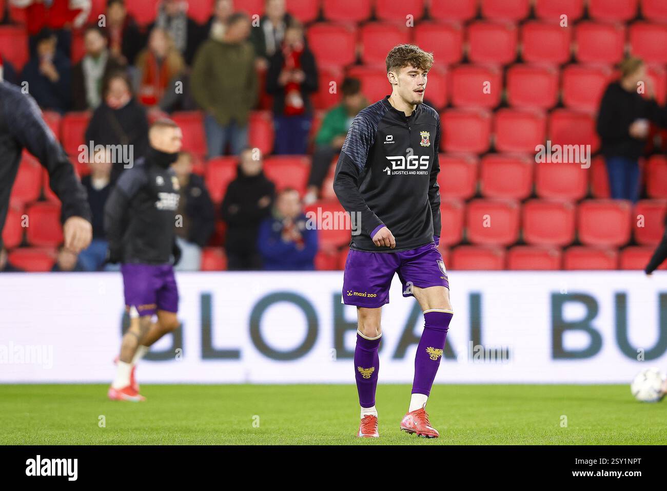 Eindhoven, Netherlands. 26th Feb, 2025. EINDHOVEN, Philips Stadium, 26 ...