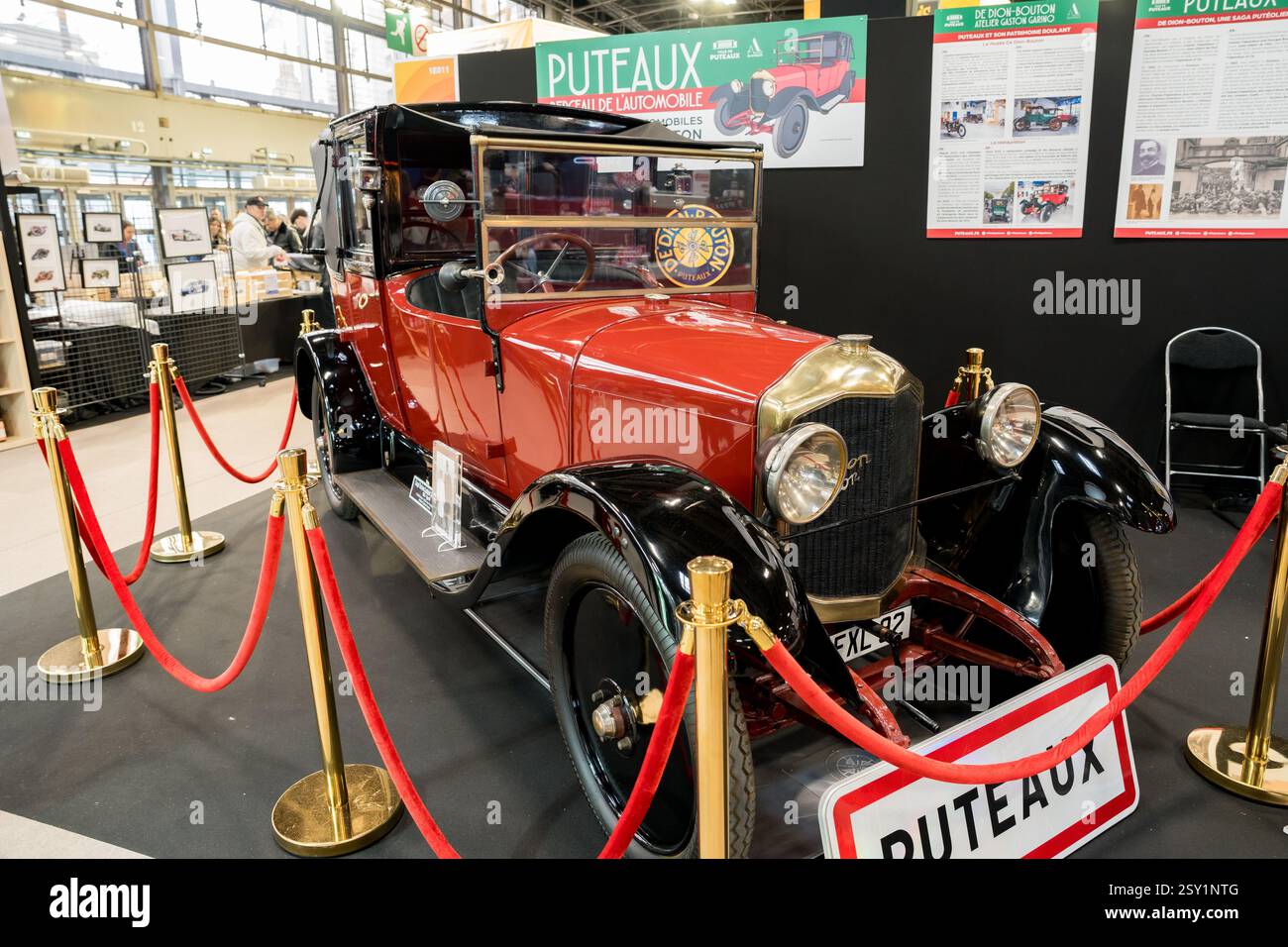 Vintage automobile on display at the classic car exhibition in Paris ...