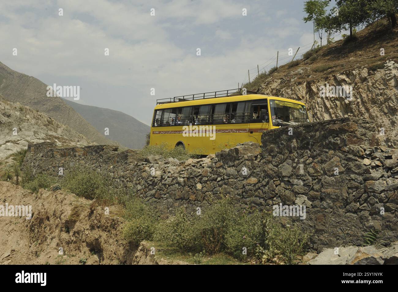 Bus Srinagar, jammu kashmir, india, asia Stock Photo - Alamy