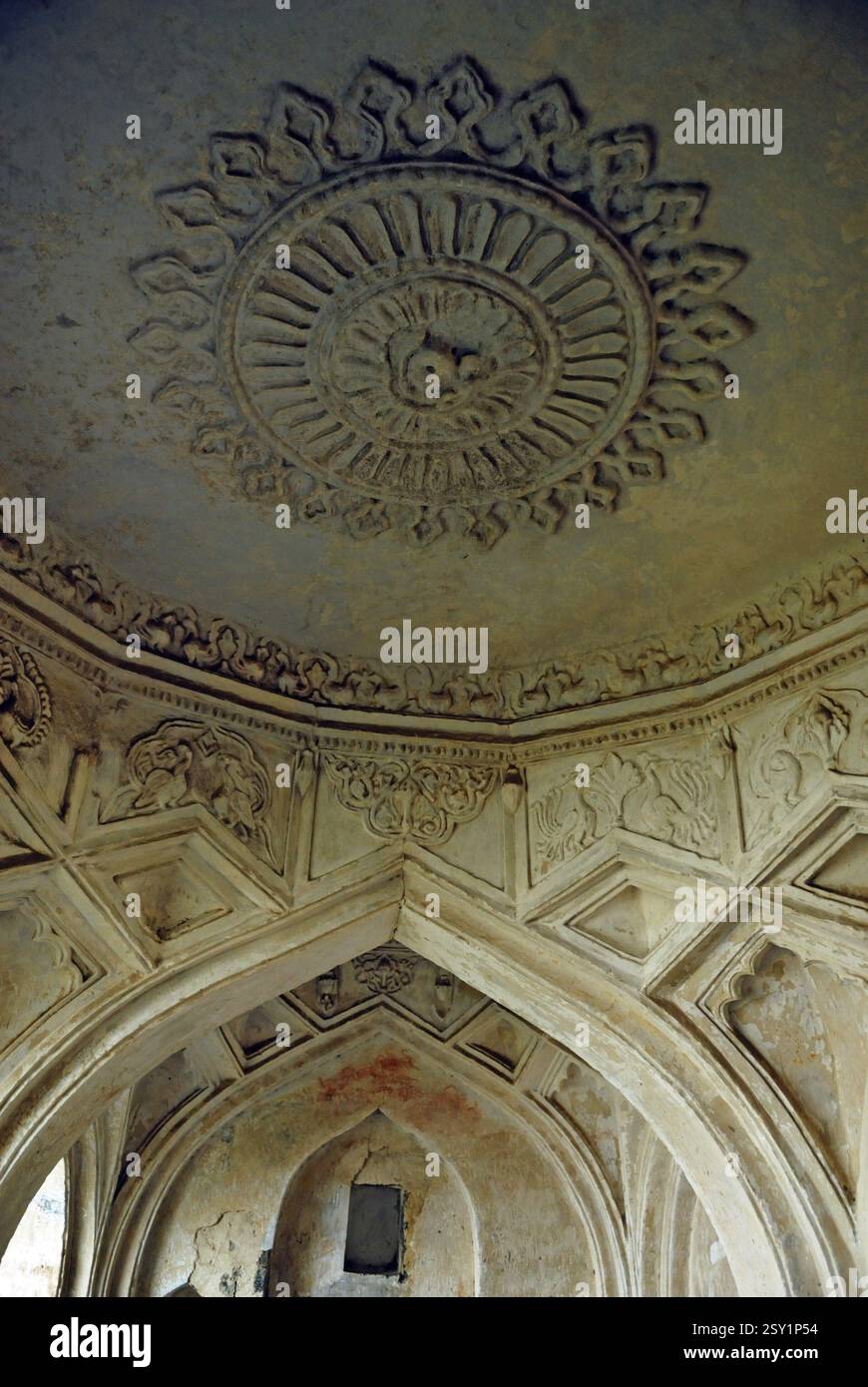 Devli, Designer near Panhala fort, Kolhapur, Maharashtra, India, Asia ...