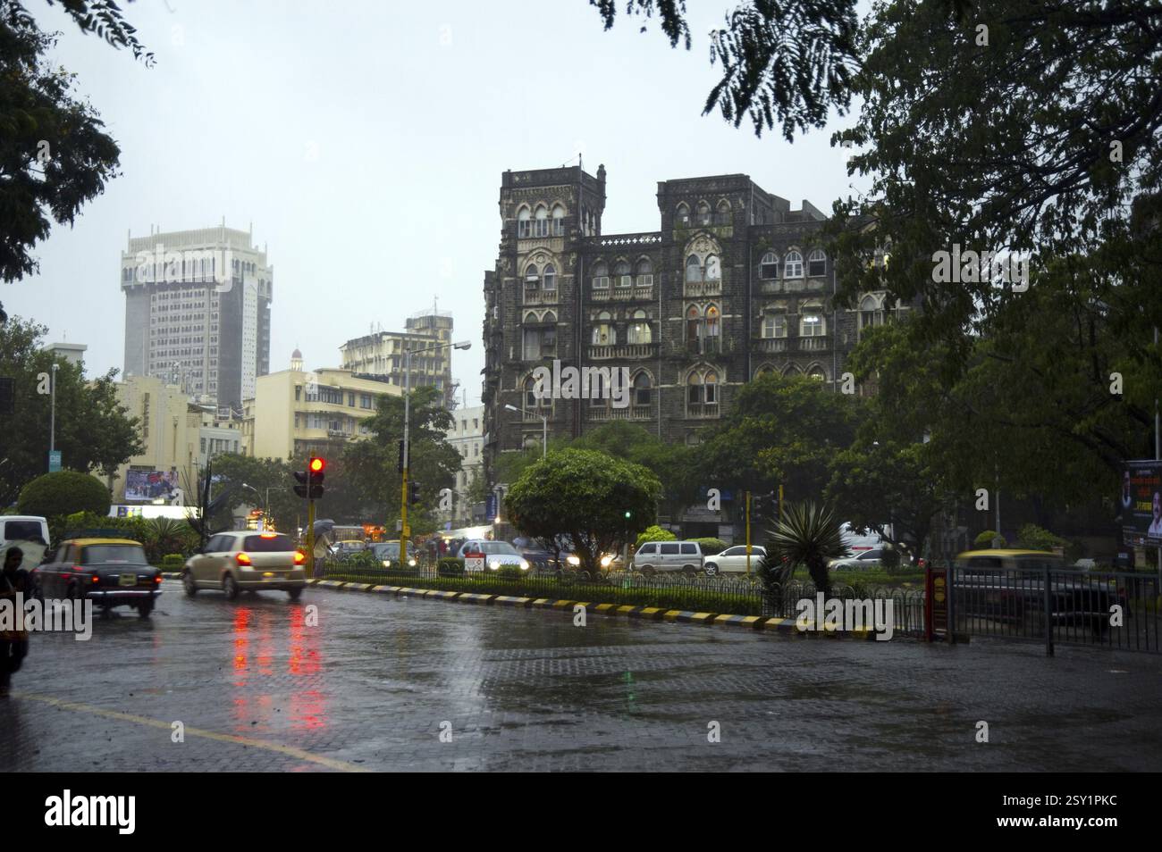 Amdar nivas and sahkari bhandar regal cinema kalaghoda mumbai ...