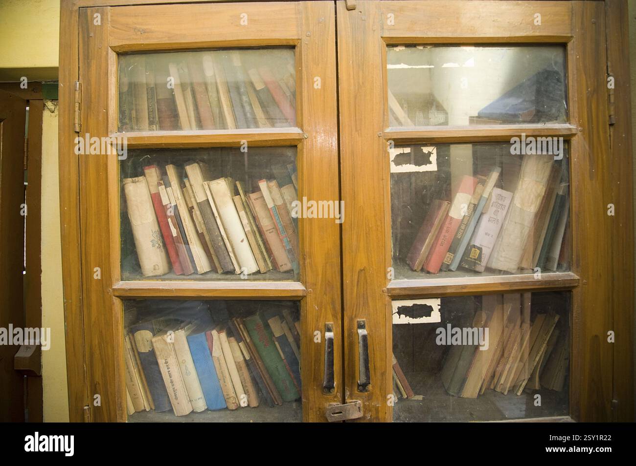 Scripts library at kabir math, varanasi, uttar pradesh, Asia, India ...