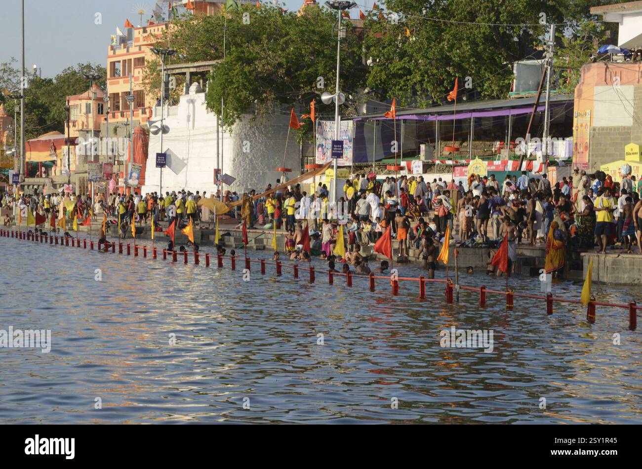 Pilgrims taking holy dip in river kumbh mela, ujjain, madhya pradesh ...