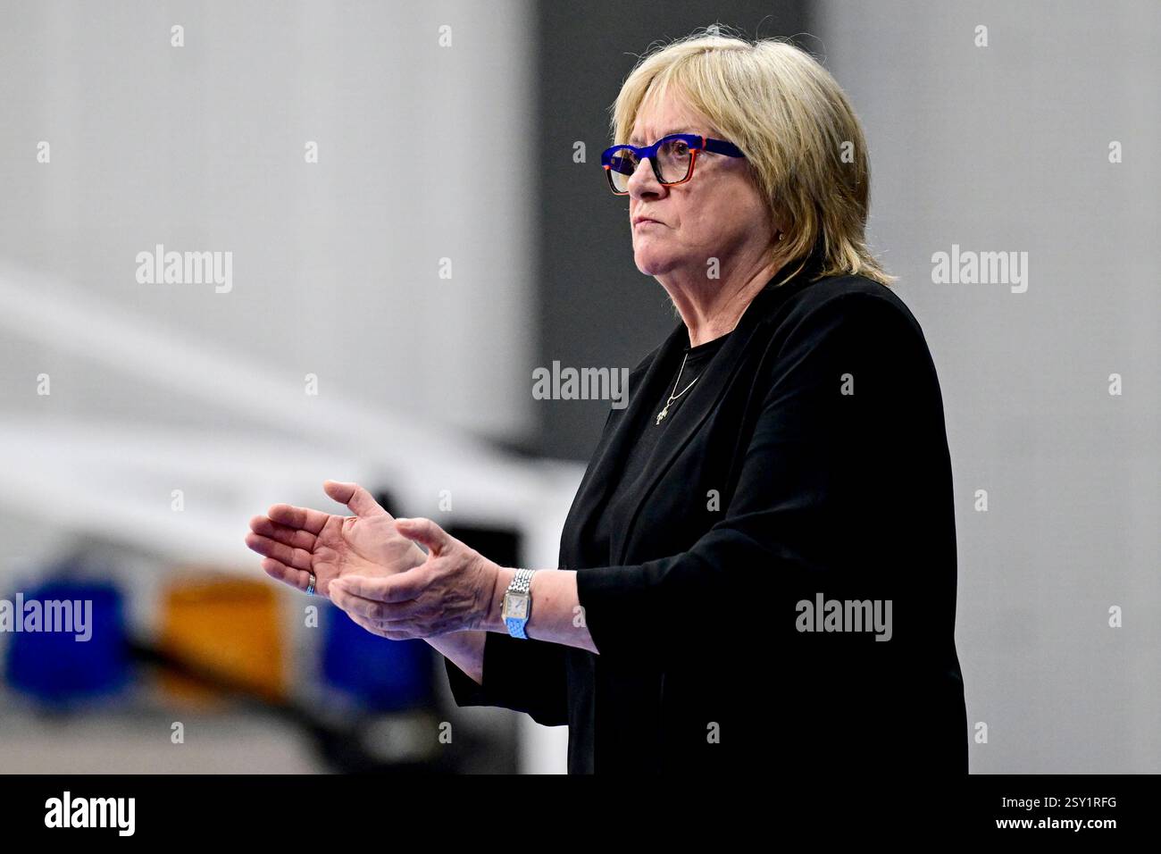 Prague, Czech Republic. 26th Feb, 2025. Coach Natalia Hejkova (Praha ...