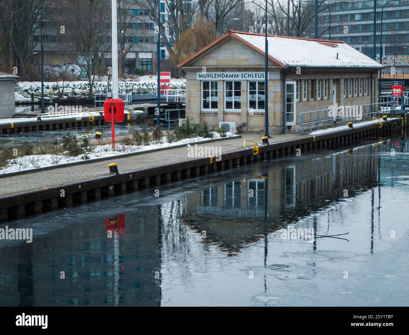 View of the wheelhouse and the two lock basins of the Muehlendamm lock ...