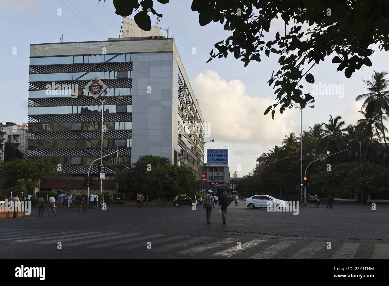 Old churchgate mumbai hi-res stock photography and images - Alamy