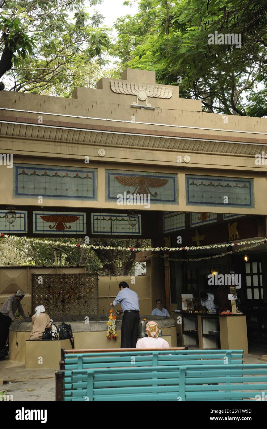 Parsi bhikha behram well, mumbai, maharashtra, India, Asia Stock Photo ...