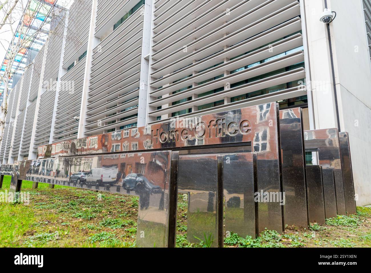 Home Office sign. 2 Marsham Street office building in the City of ...