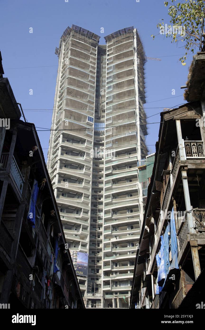 Construction front of old building chawl system lalbaug mumbai ...