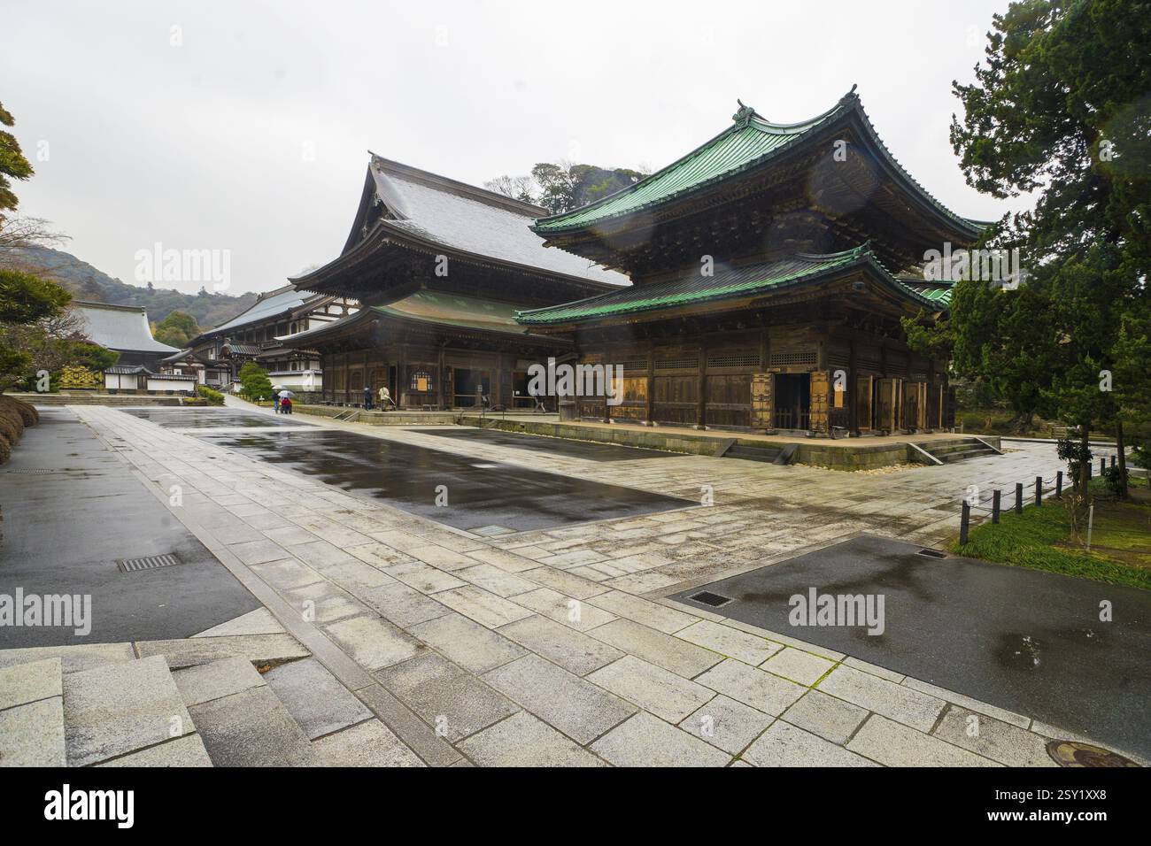 Kencho ji temple, kamakura, japan Stock Photo - Alamy