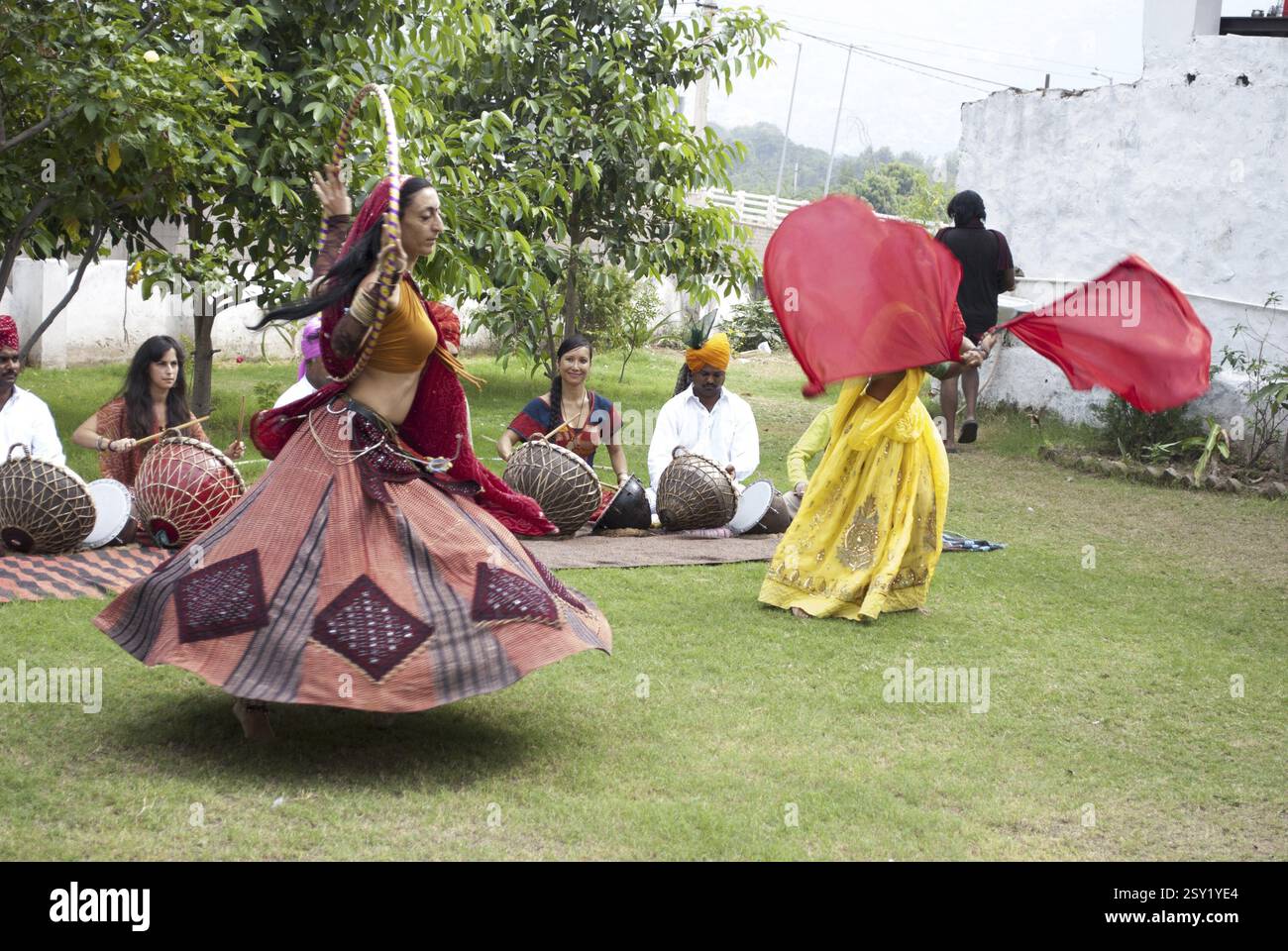 Woman performing dance, pushkar, rajasthan, india, asia Stock Photo - Alamy